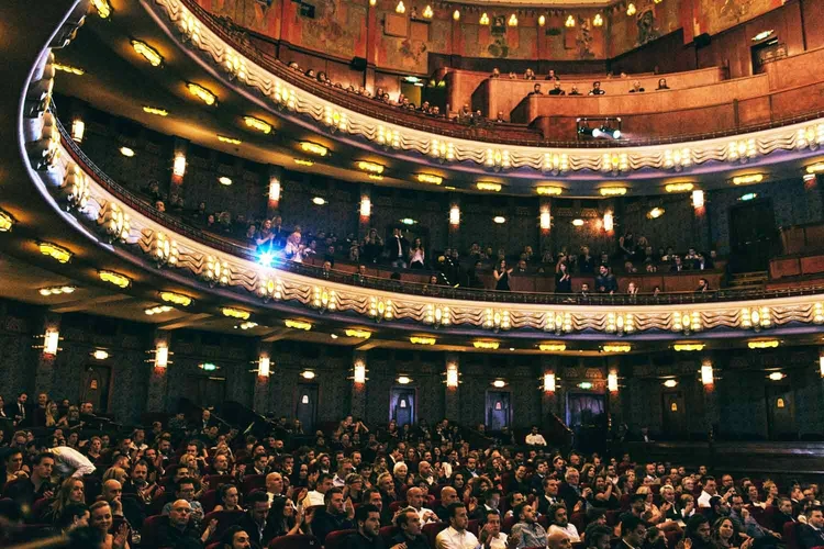 How To Submit To Film Festivals—10 Tips for Filmmaking Success