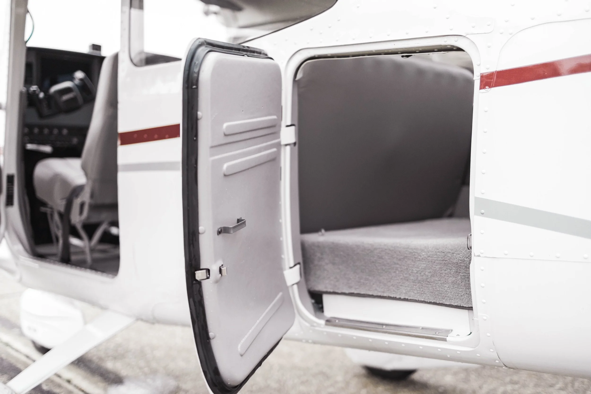 Cessna 172K Gallery — Acadiana Aircraft Interiors