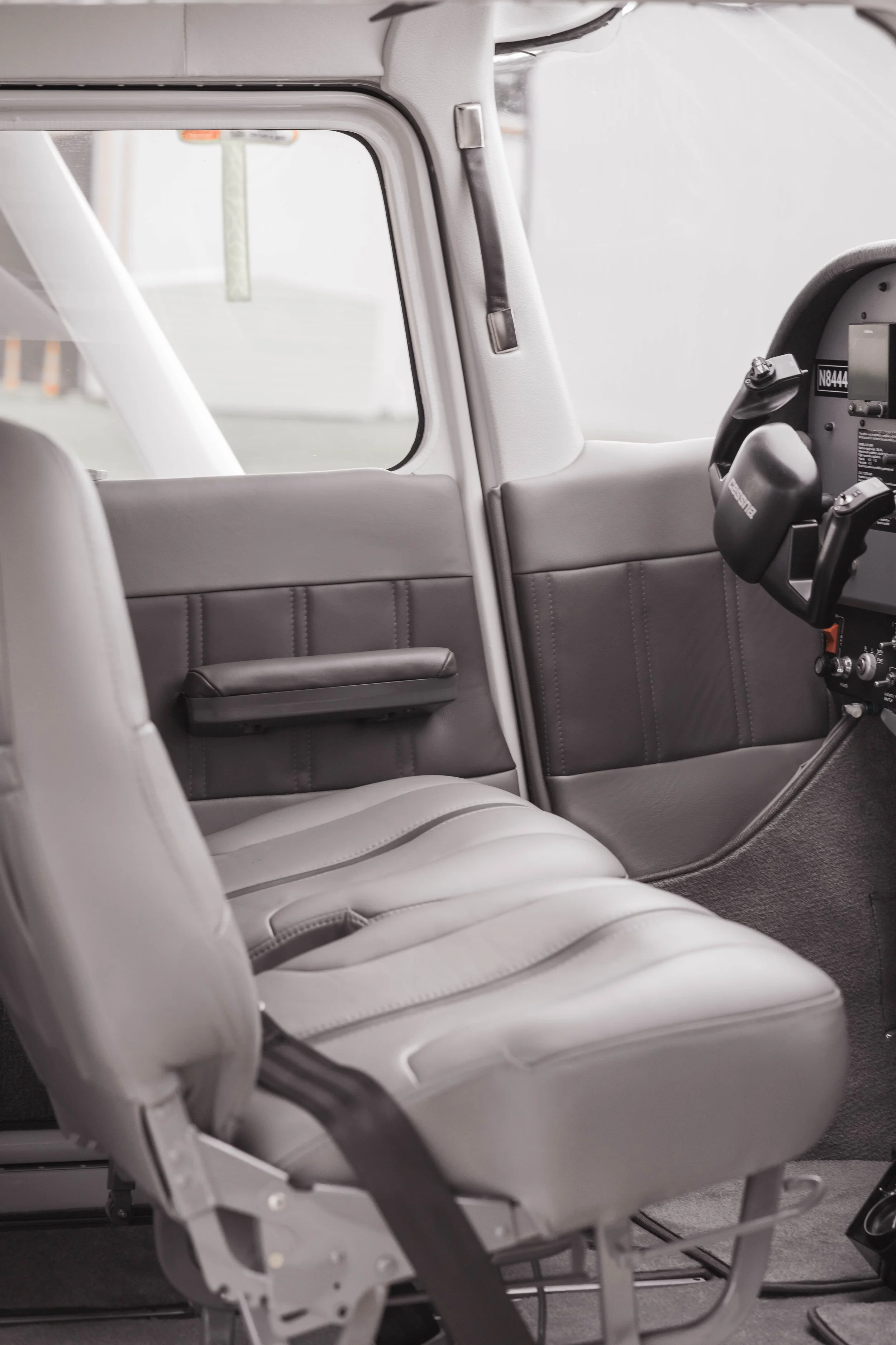 Cessna 172K Gallery — Acadiana Aircraft Interiors