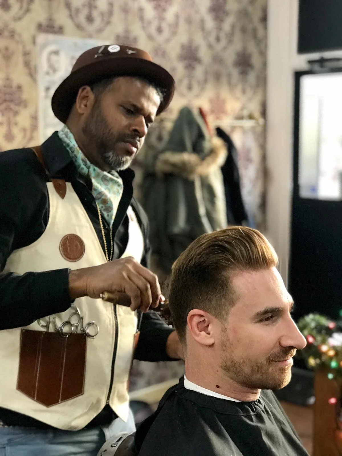 GALLERY — TEMPLE OF GROOM BARBER LOUNGE/ hight quality haircuts