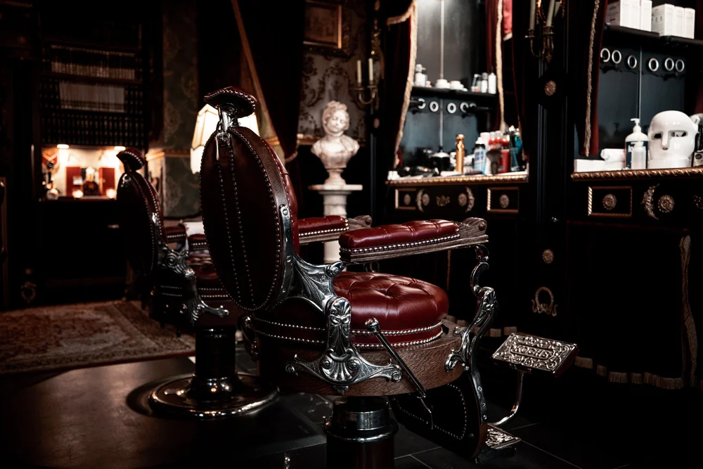 TEMPLE OF GROOM BARBER LOUNGE Men's Haircuts and Royal Shaving Parlor ...