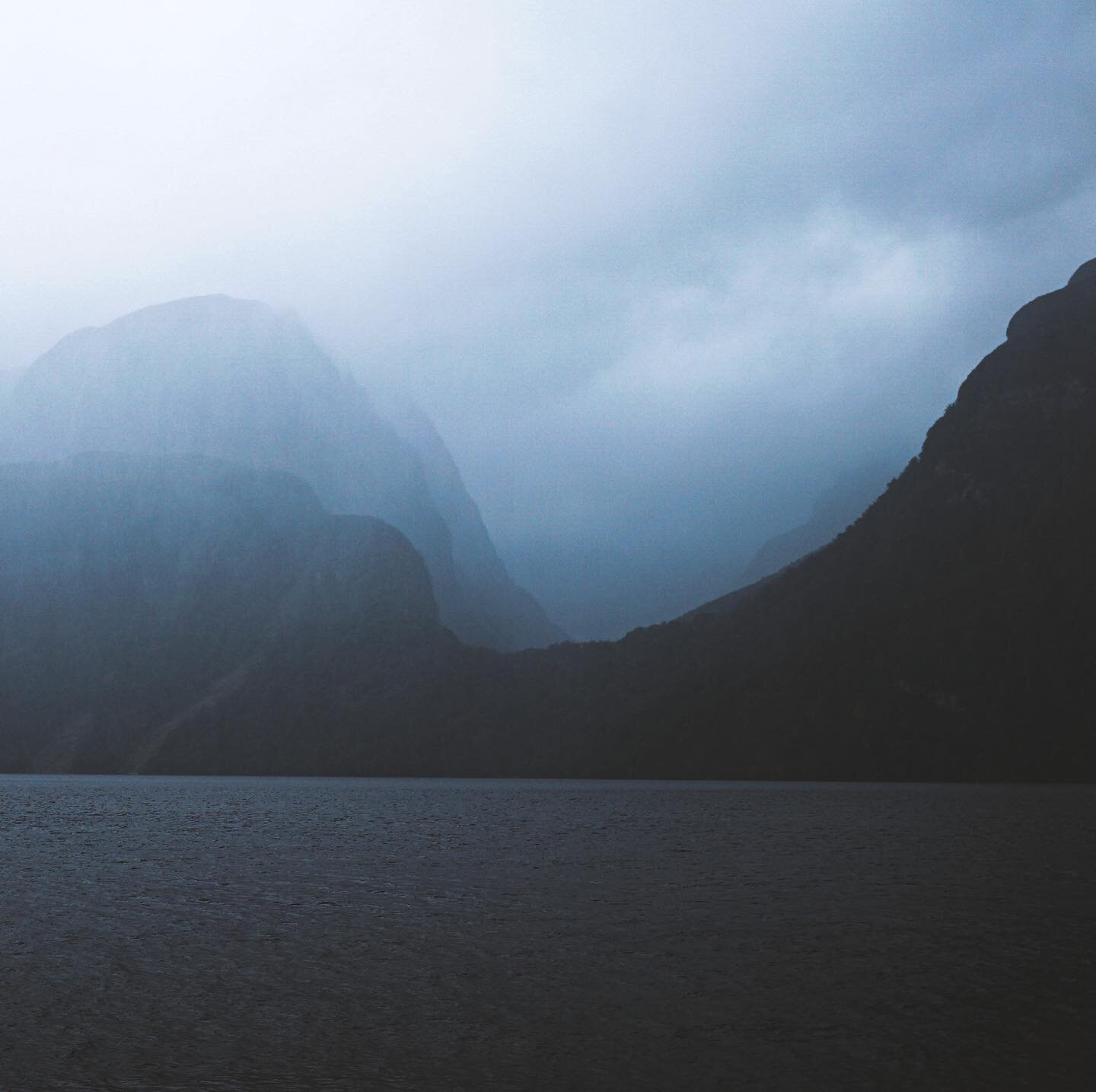 About — Tim Li Art