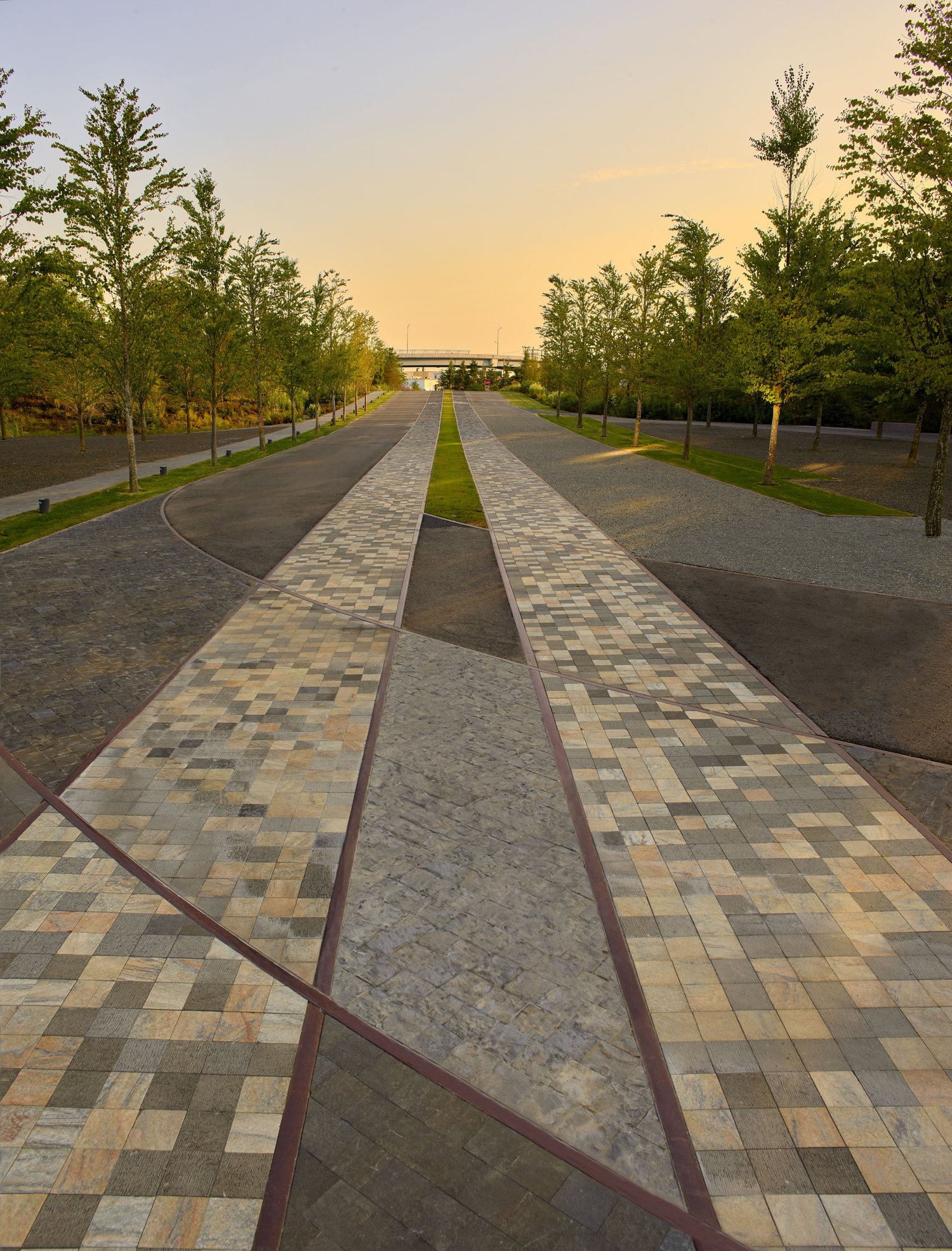 Expedia HQ — Surfacedesign, Inc.