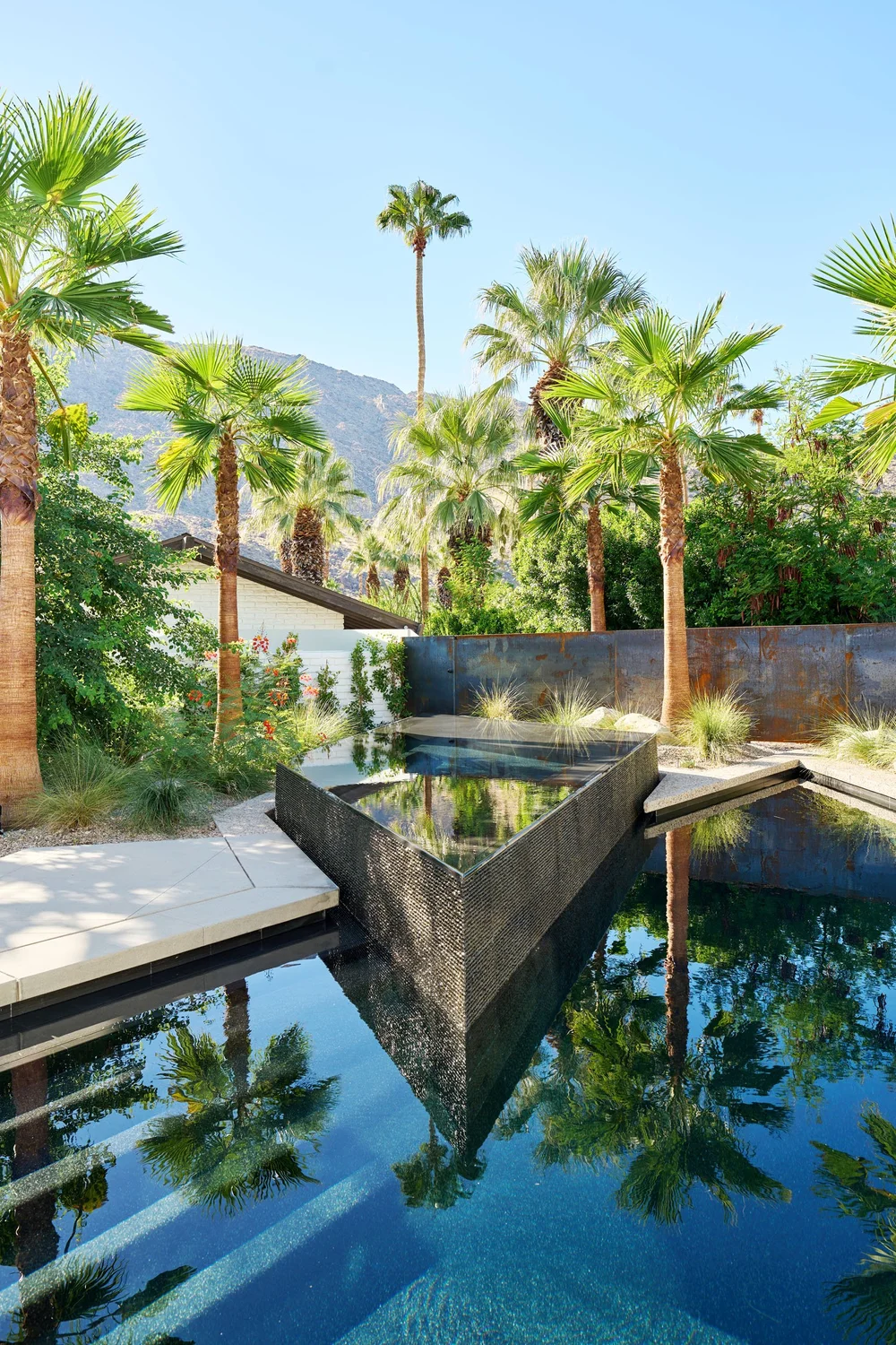 Shard Garden — Surfacedesign, Inc.