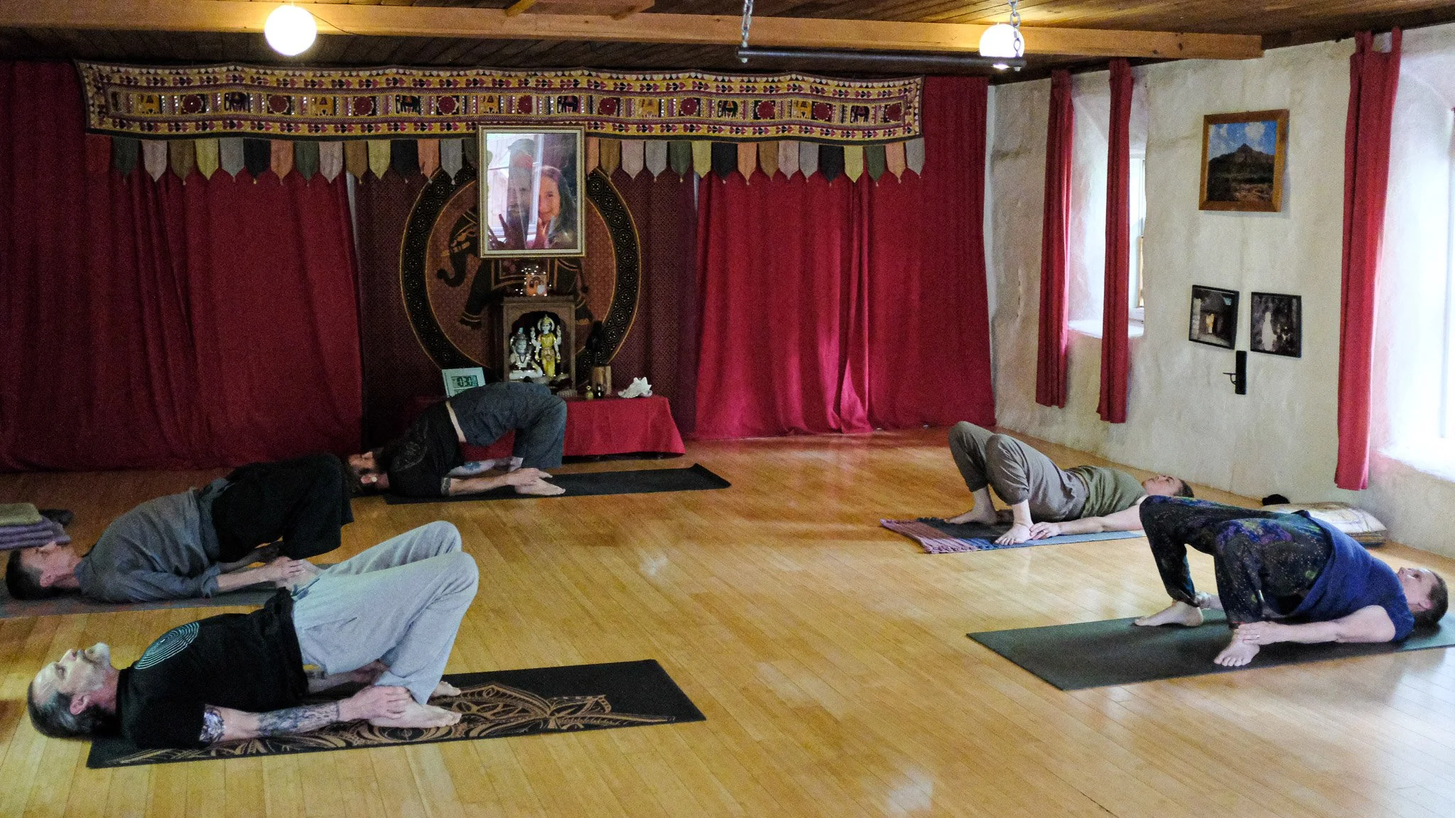Weekly Classes — Sat Manav Yoga Ashram