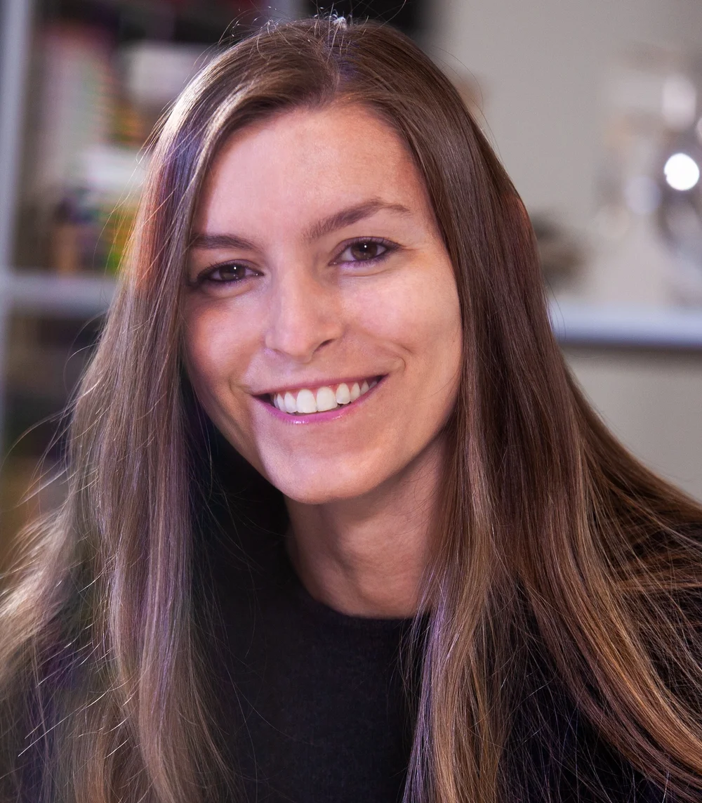 Dr. Elisa Monti | Voice & Trauma Psychology Expert & Coach — Elisa Monti