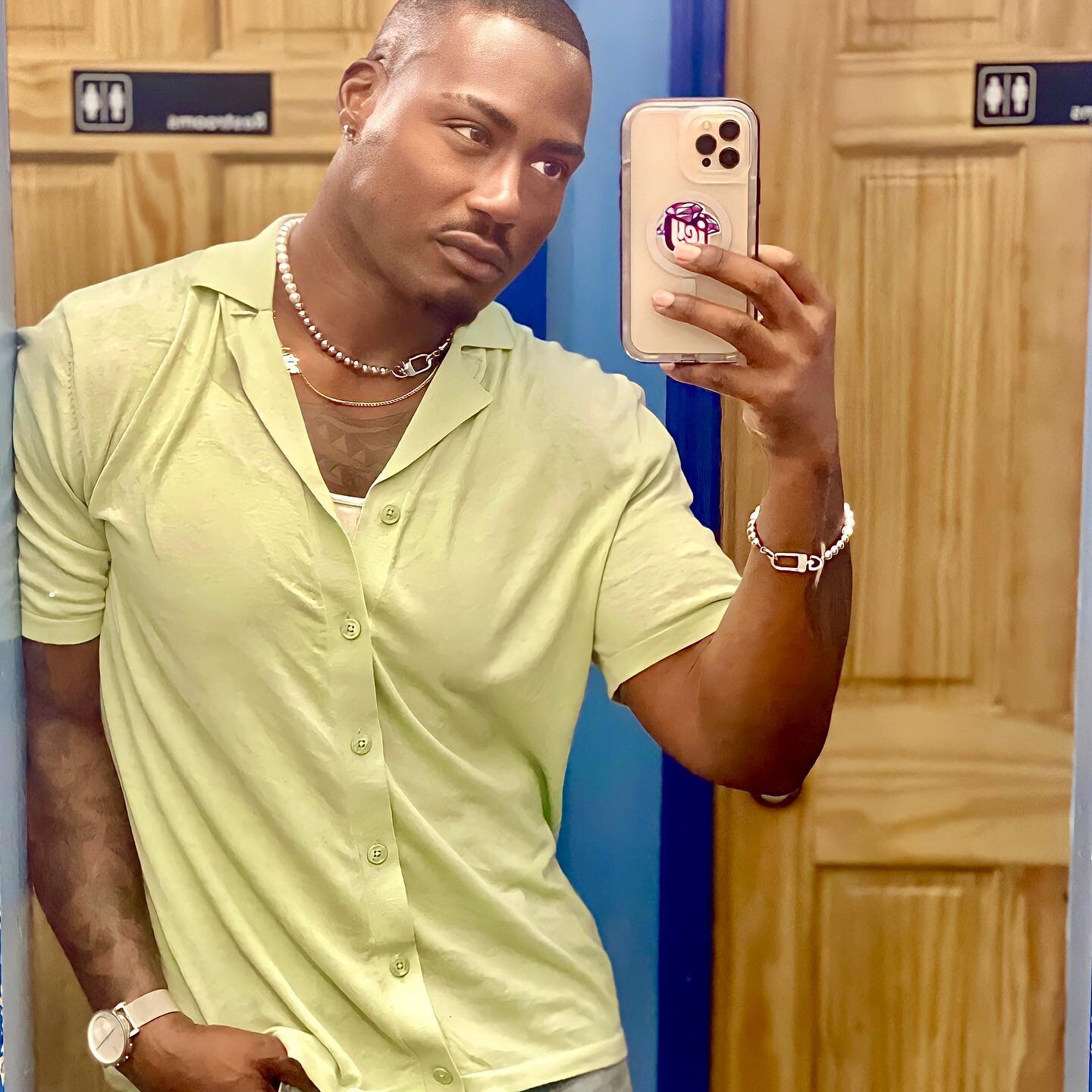 Home — Justin-Rayne