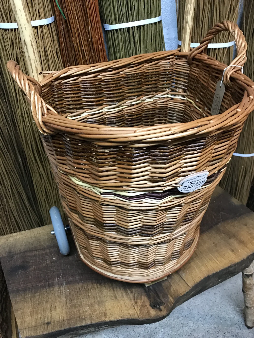 English square log basket — Geoff Travers Basket maker