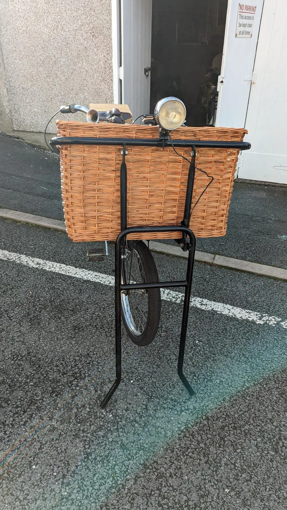 bespoke storage baskets, made to measure — Geoff Travers Basket maker