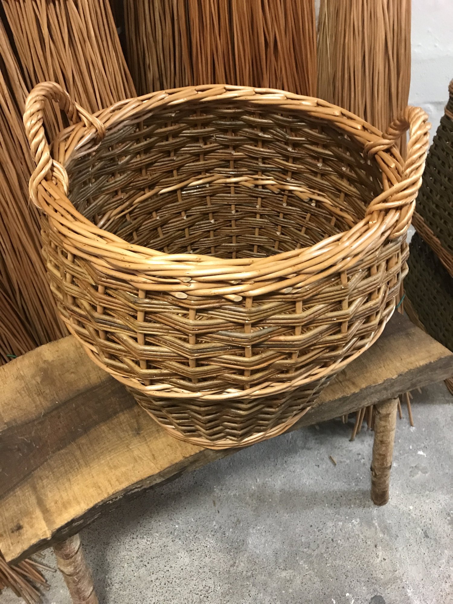 English square log basket — Geoff Travers Basket maker