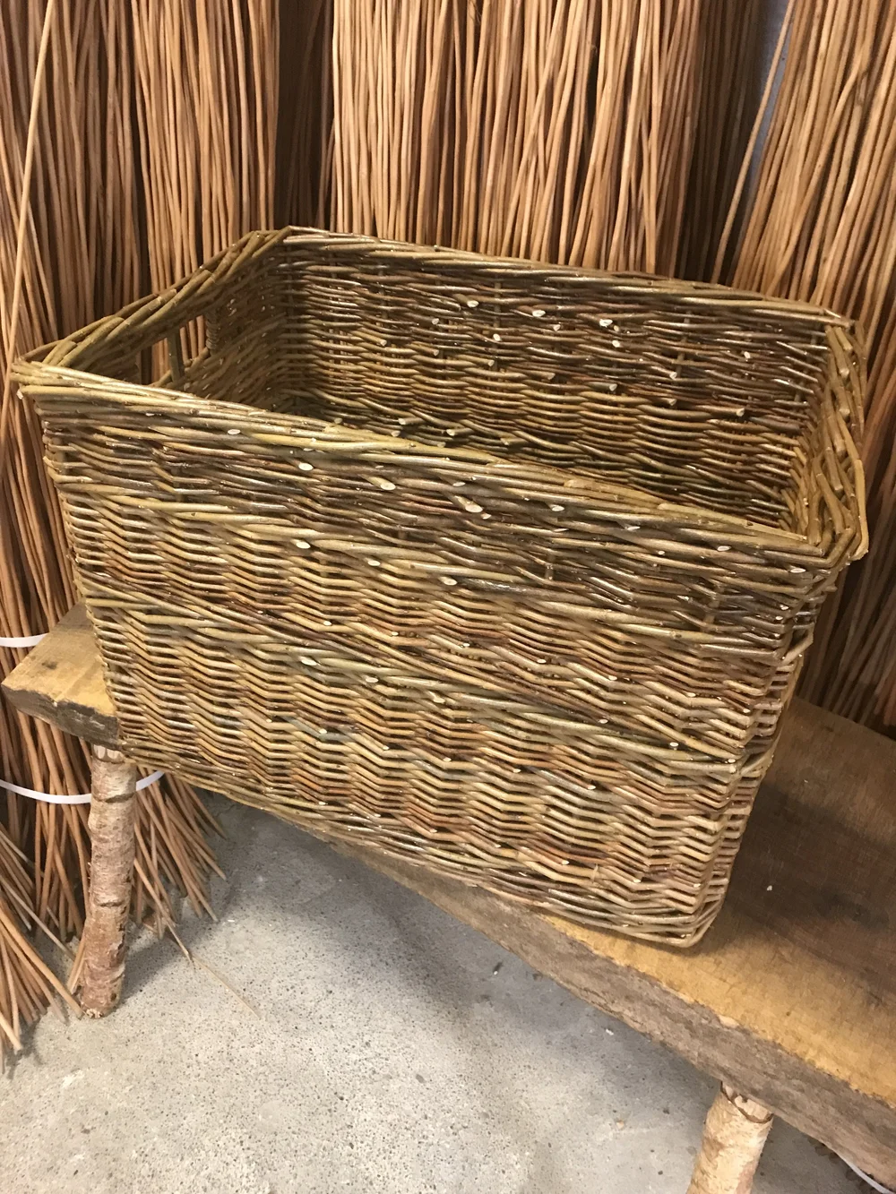 English square log basket — Geoff Travers Basket maker
