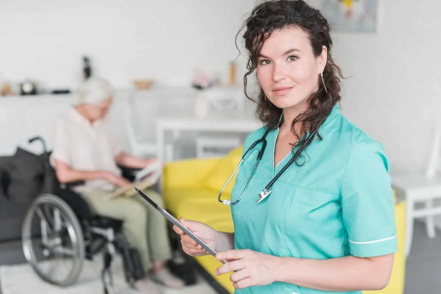 Nursing Personal Statement Writing Guide (With Examples)
