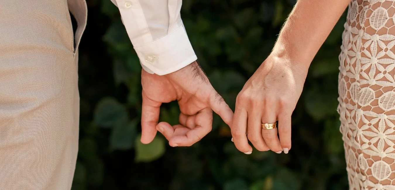 The Ultimate Wedding Ring Buying Guide — Laser Engraving Service