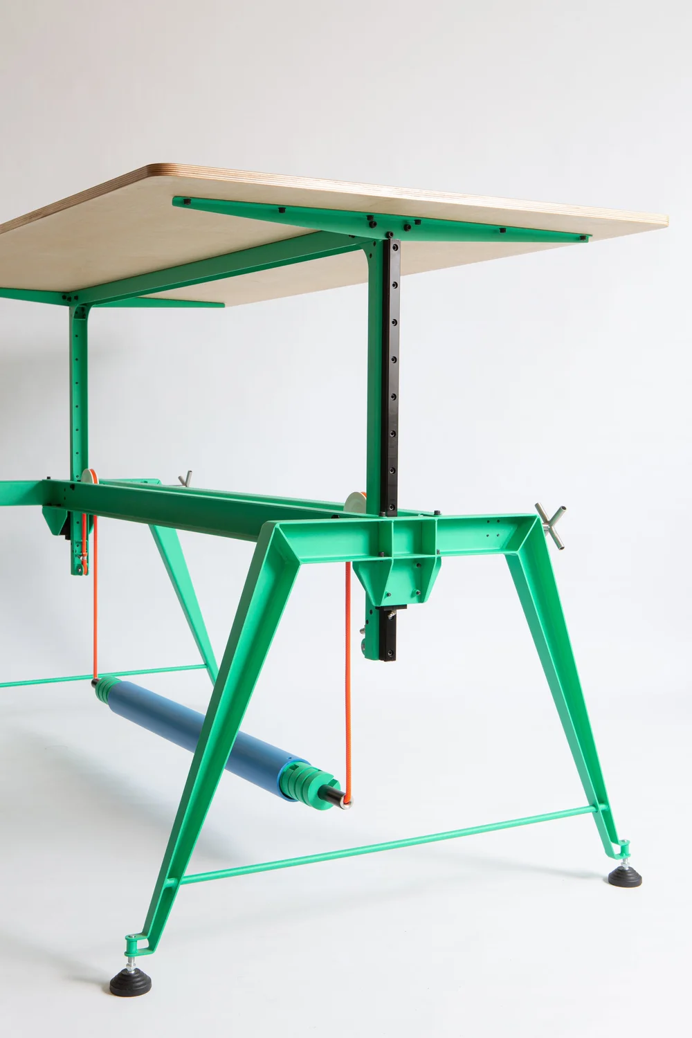 'A Simple Machine' is Counterweight Table, Gas Spring Table and Hour ...