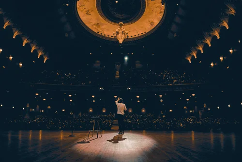 MAX AMINI - OFFICIAL TICKETS and TOUR INFORMATION