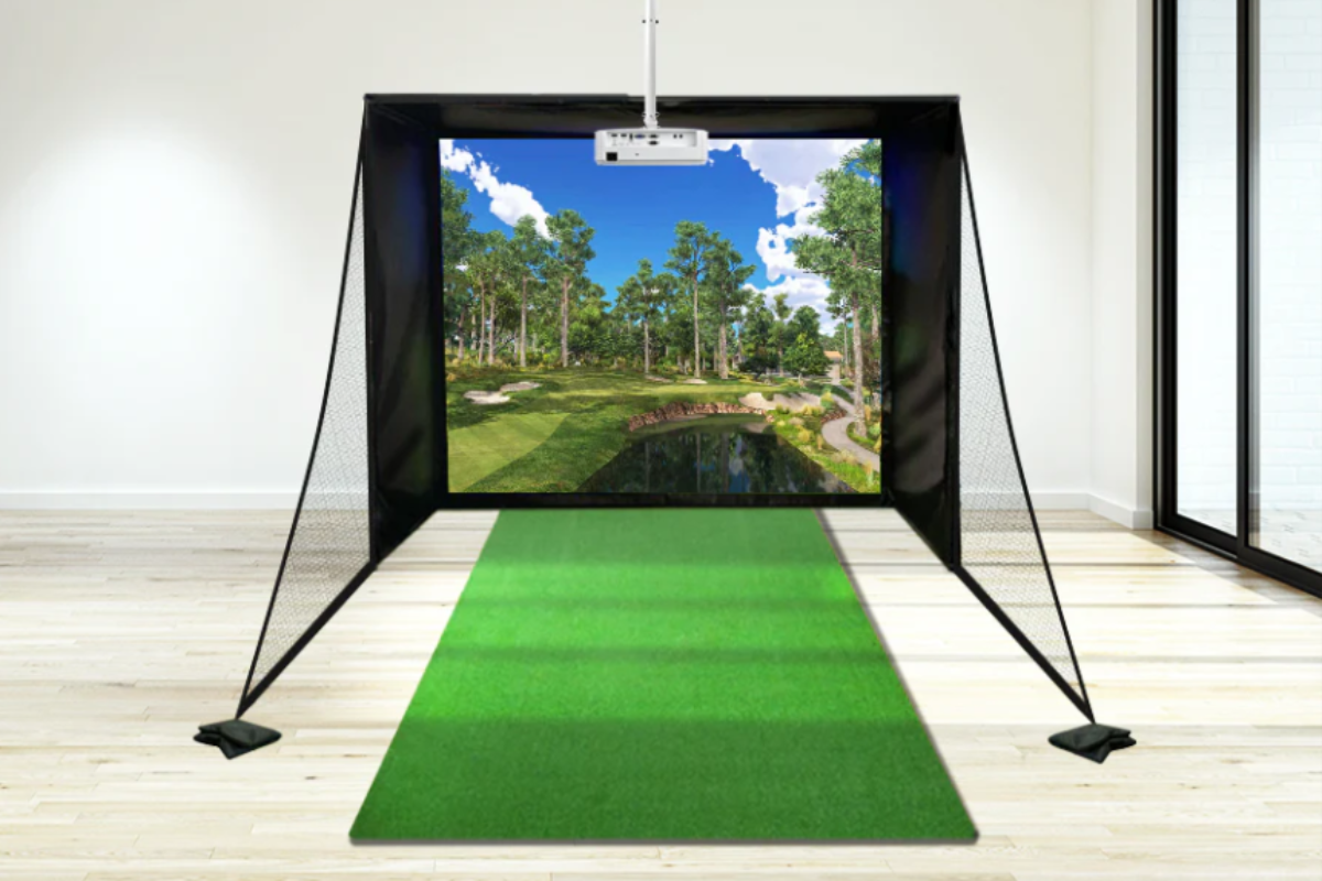 The Best Types of Indoor Golf Simulators For At Home Enjoyment