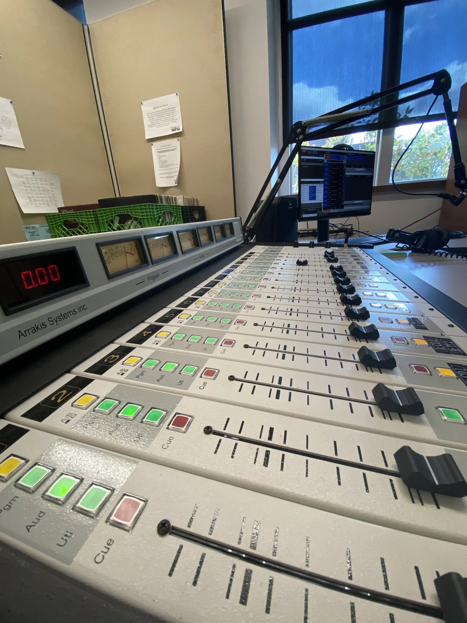 WSRU-FM