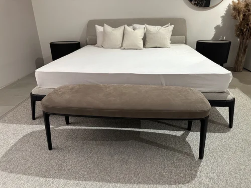 Poliform Moving Sale — KClears | From Kiosk