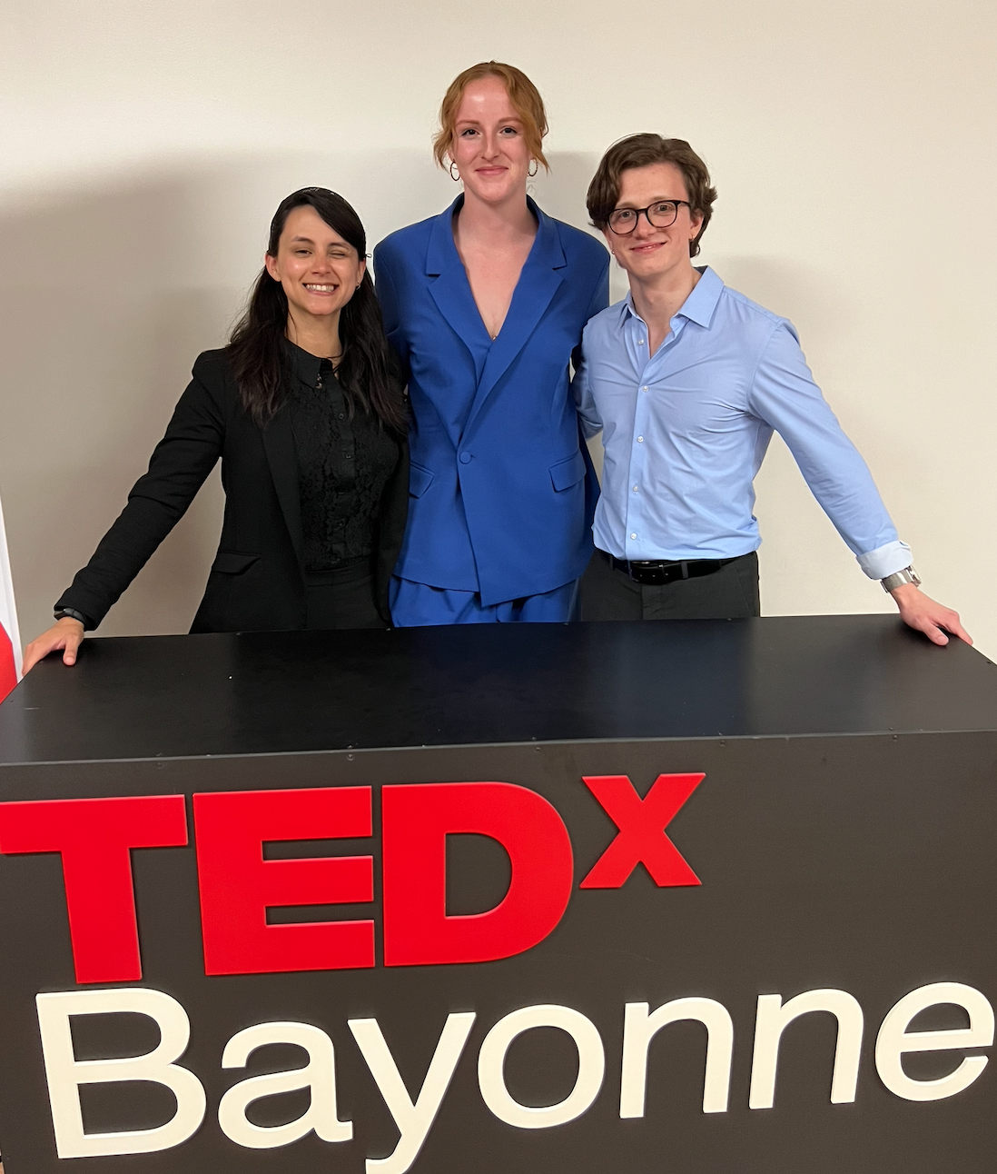 About — LIVI REDDEN