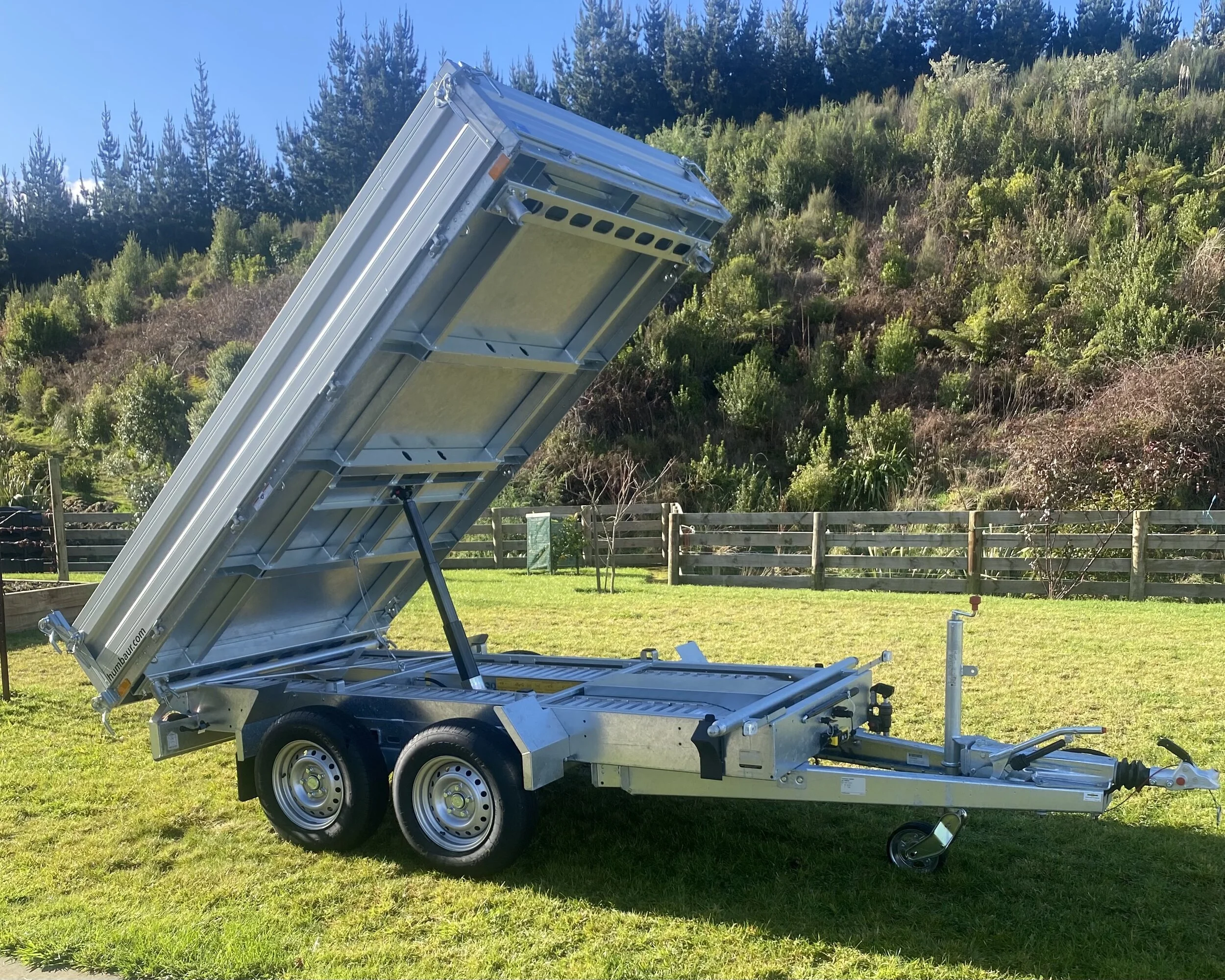 Digger Co. | Machinery and Operator Hire 7 Days a week | Bay of Plenty