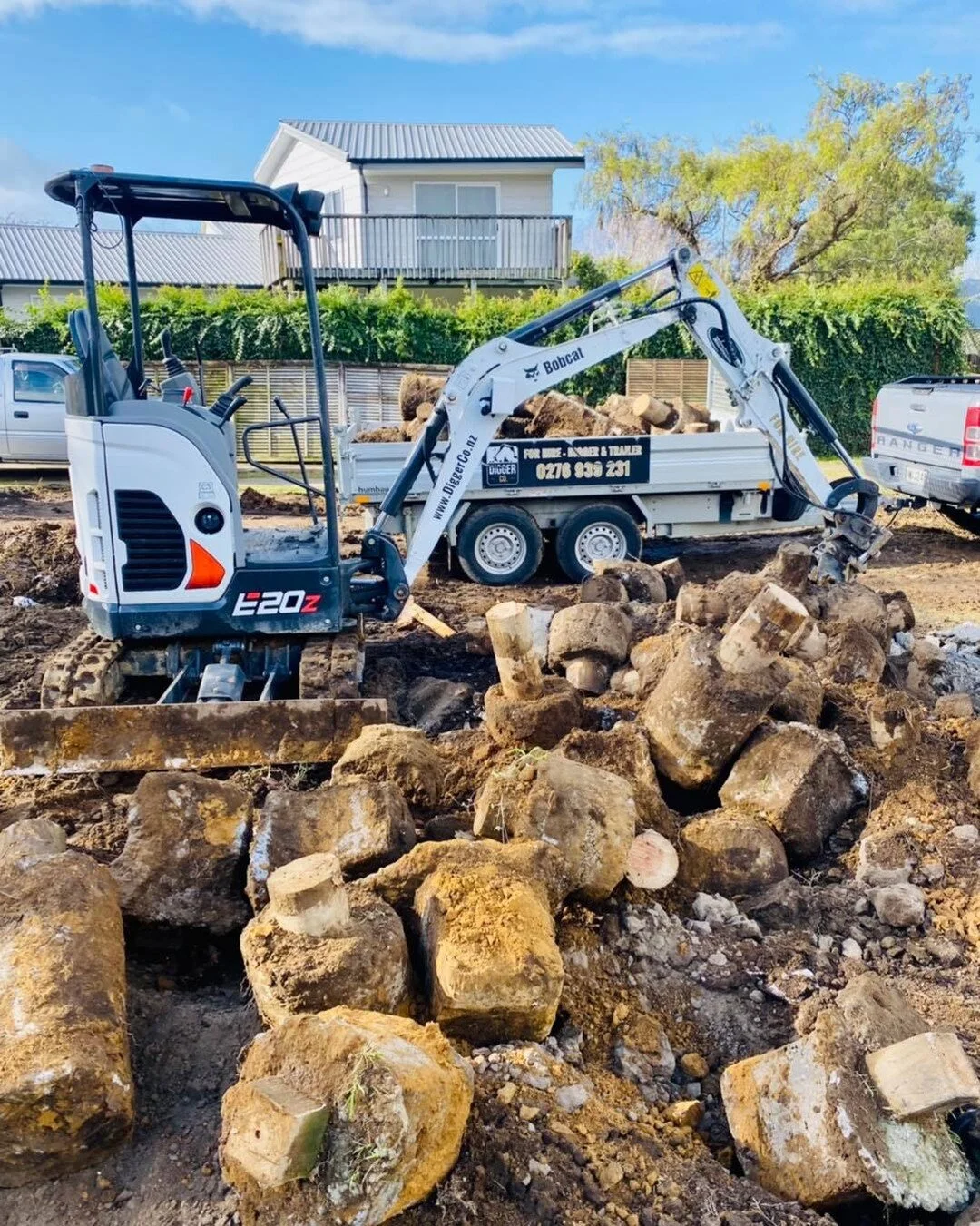 Digger Co. | Machinery and Operator Hire 7 Days a week | Bay of Plenty