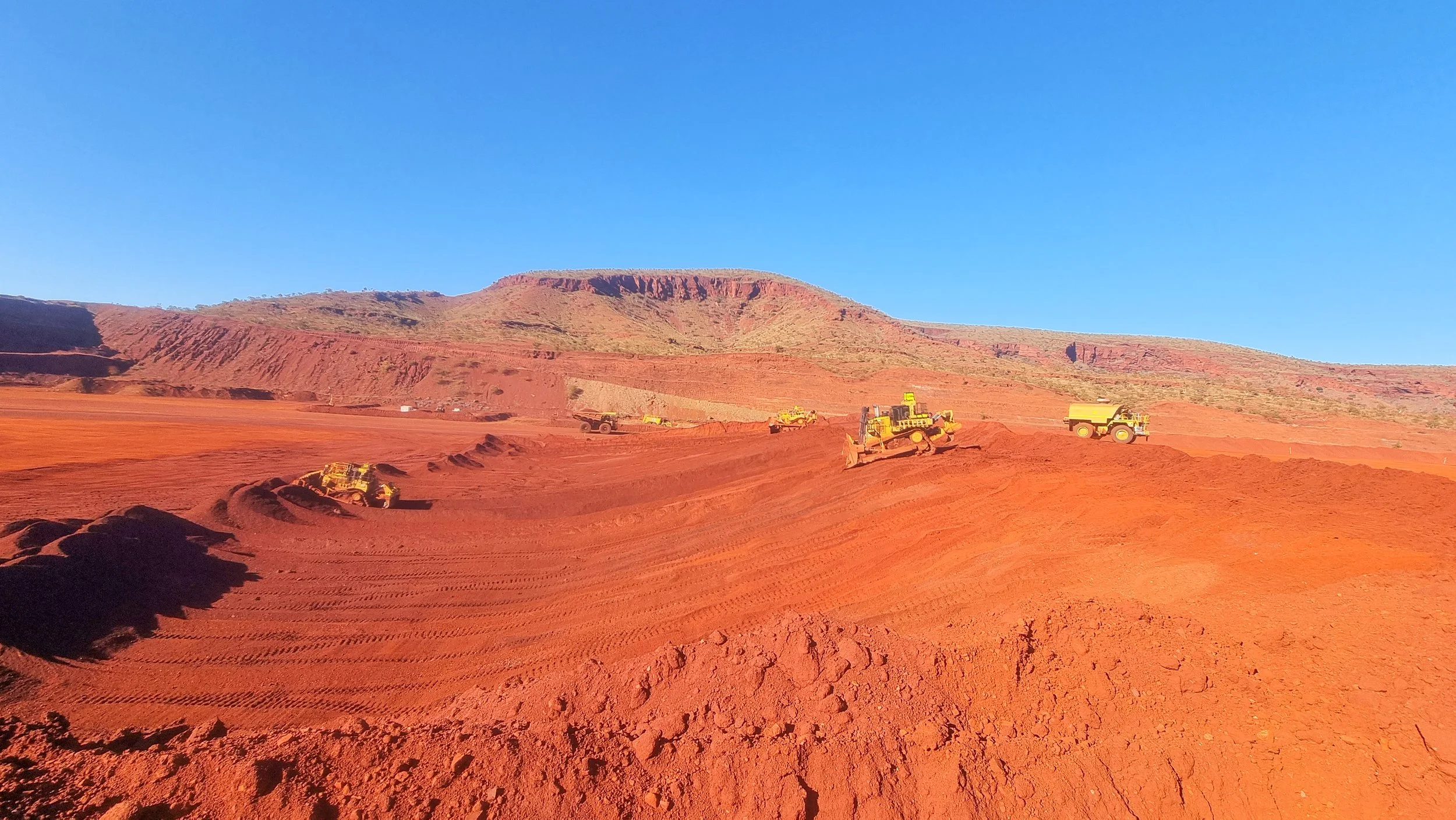 Fortescue Solomon Mine — Red Dust Holdings
