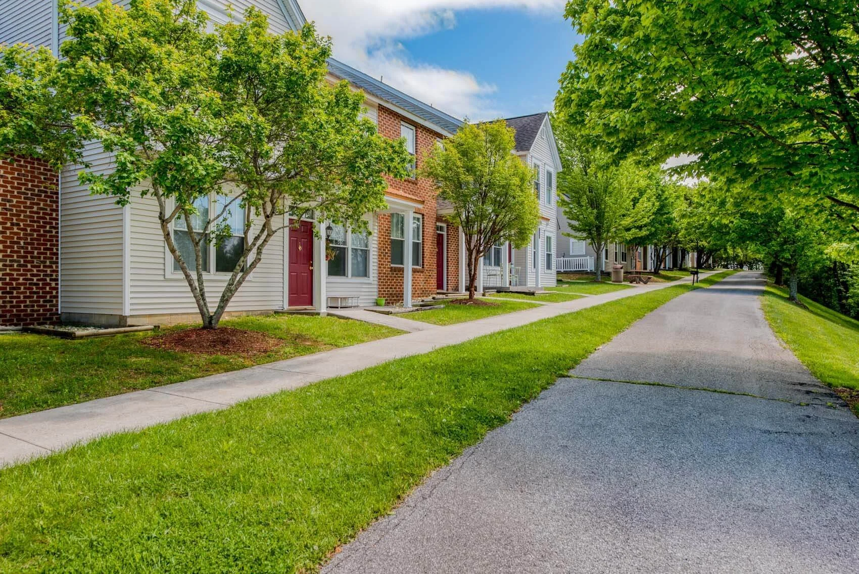 Gallery | Off-Campus Apartments — Maple Ridge Townhomes