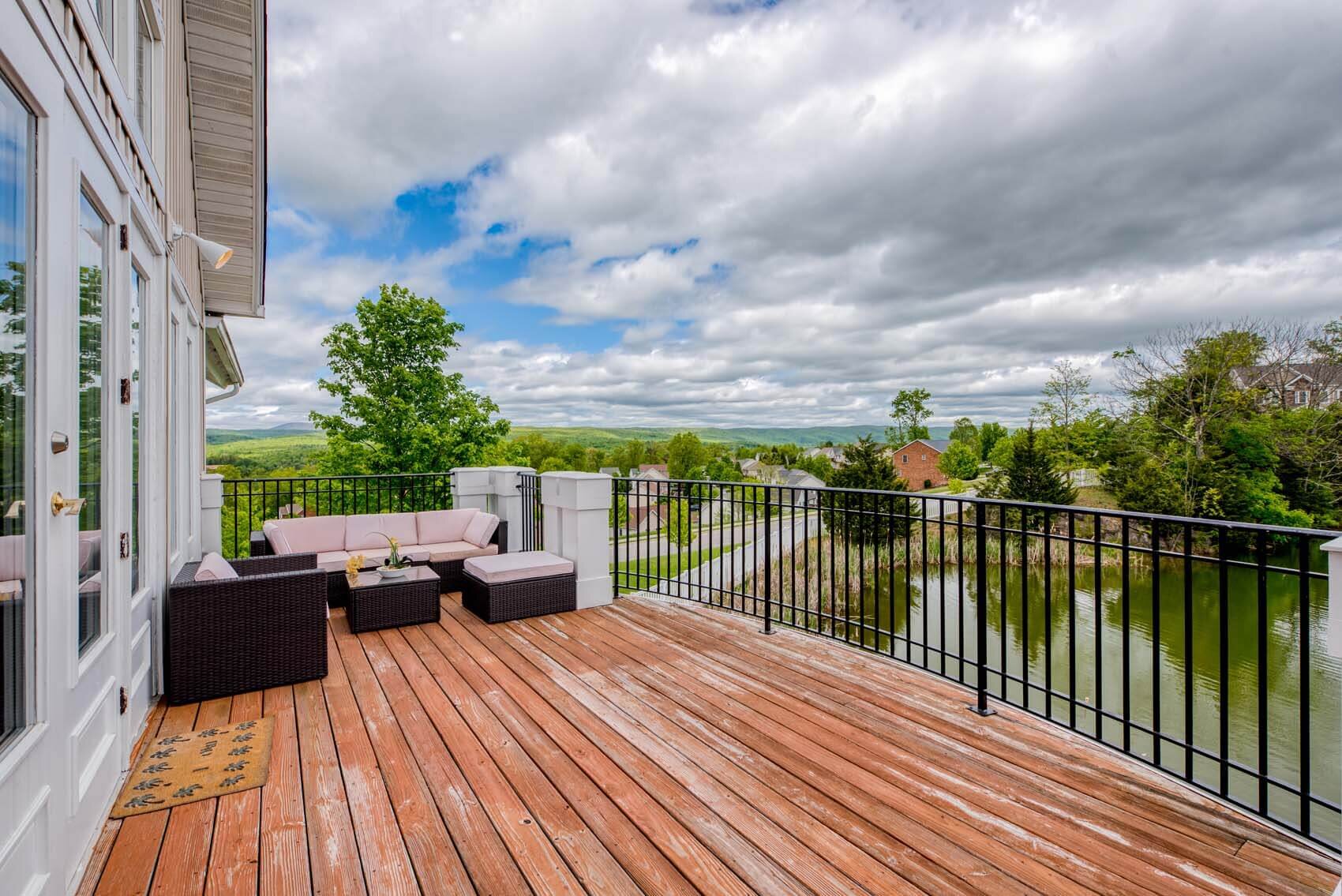 Gallery | Off-Campus Apartments — Maple Ridge Townhomes