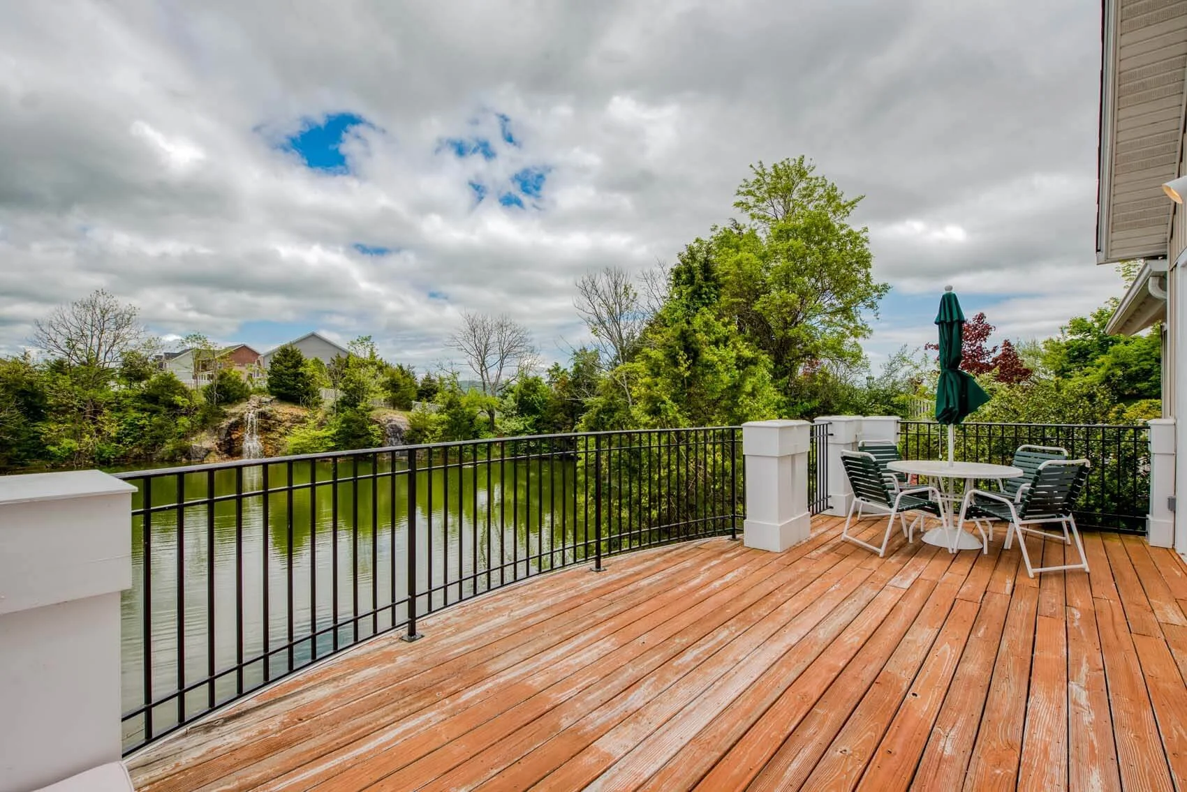 Gallery | Off-Campus Apartments — Maple Ridge Townhomes