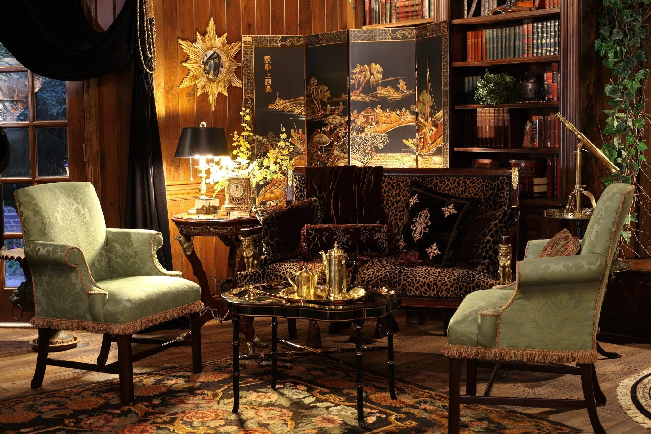 Rivich Auction & Estates | Chicago's Premier Auction House