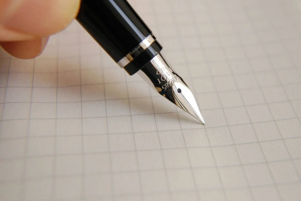 Understanding Calligraphy Guidelines & Typography