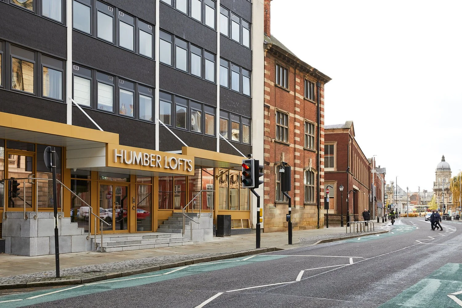 City Centre Apartment Hotel with Parking — HUMBER LOFTS