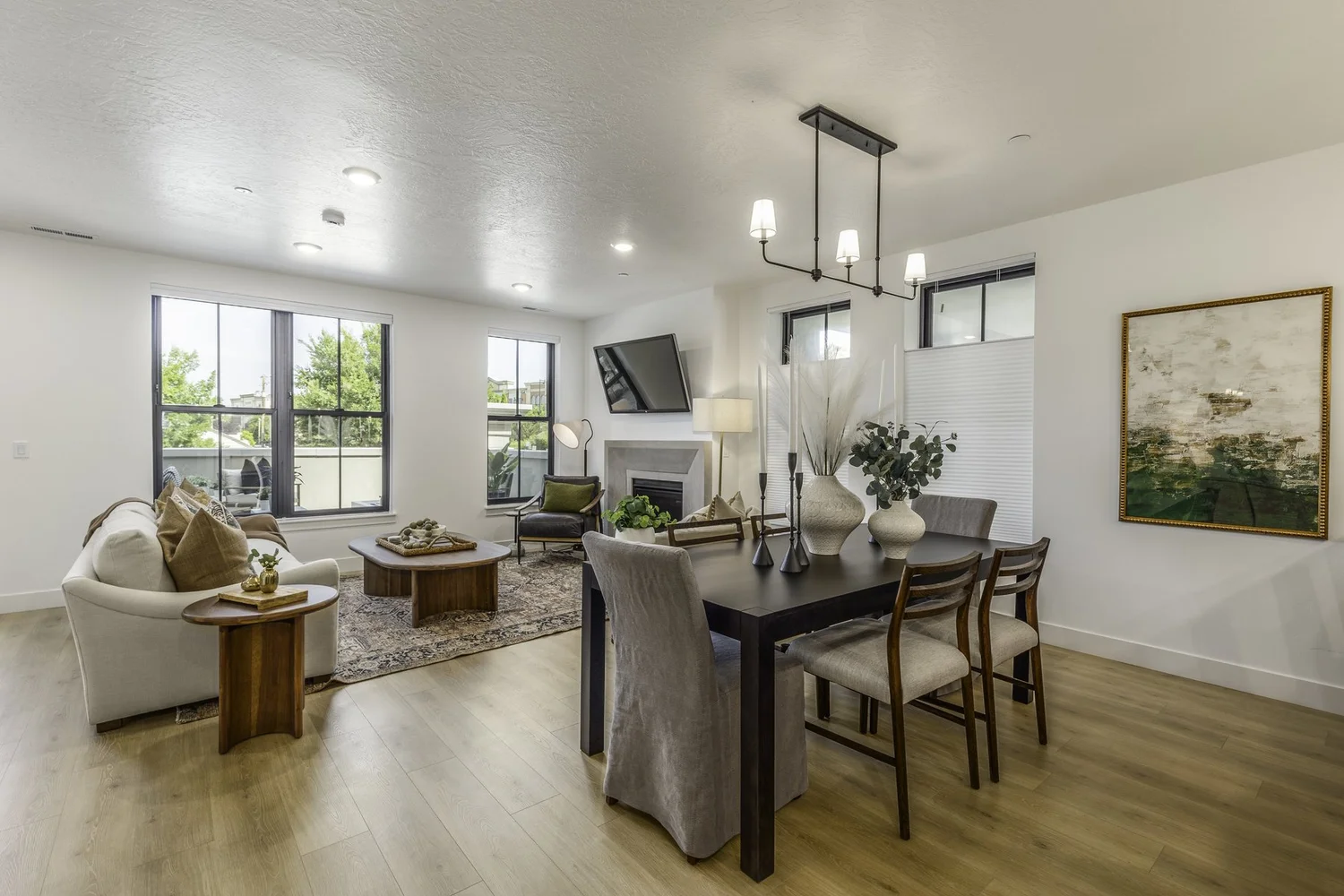 Apollo Square - Walkable Residences in the Heart of Holladay