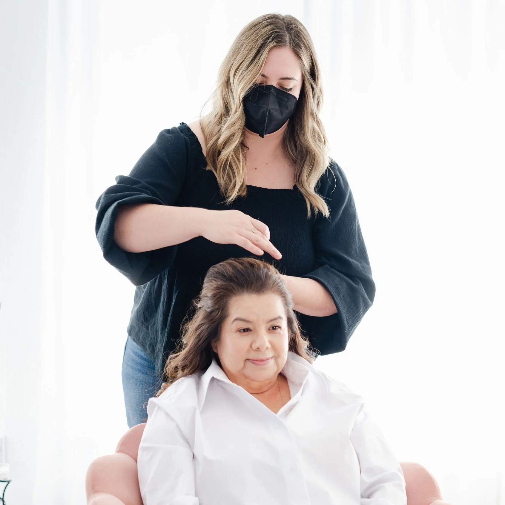 Kim Baker Makeup Artist | Saubhaya Makeup