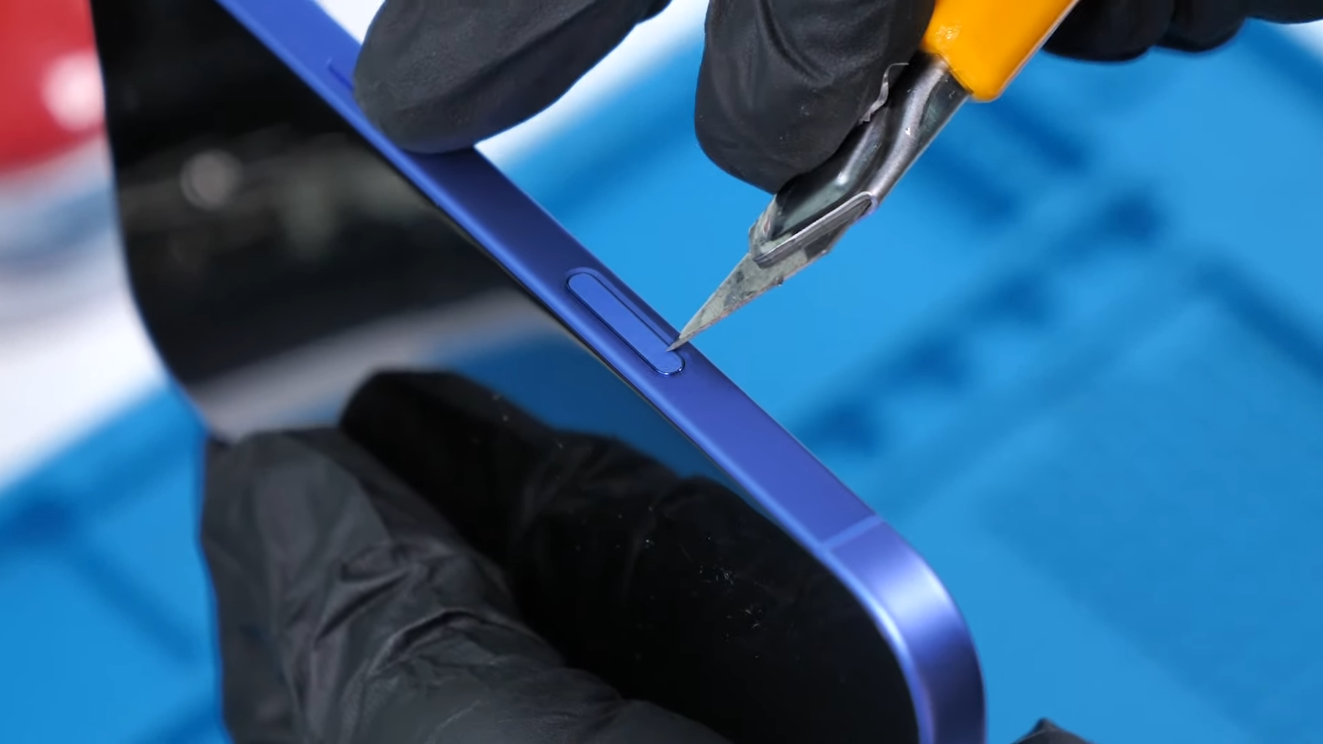 Apple’s New Camera Control Button in iPhone 16: Unrepairable or Just ...