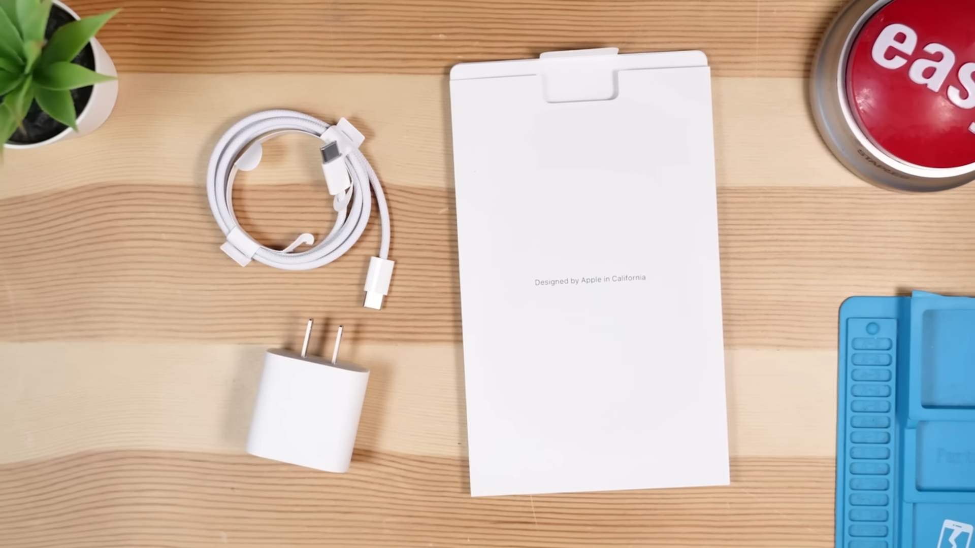 Apple's Thinnest Product: A Teardown of the M4 iPad Pro 13-inch — Phone ...