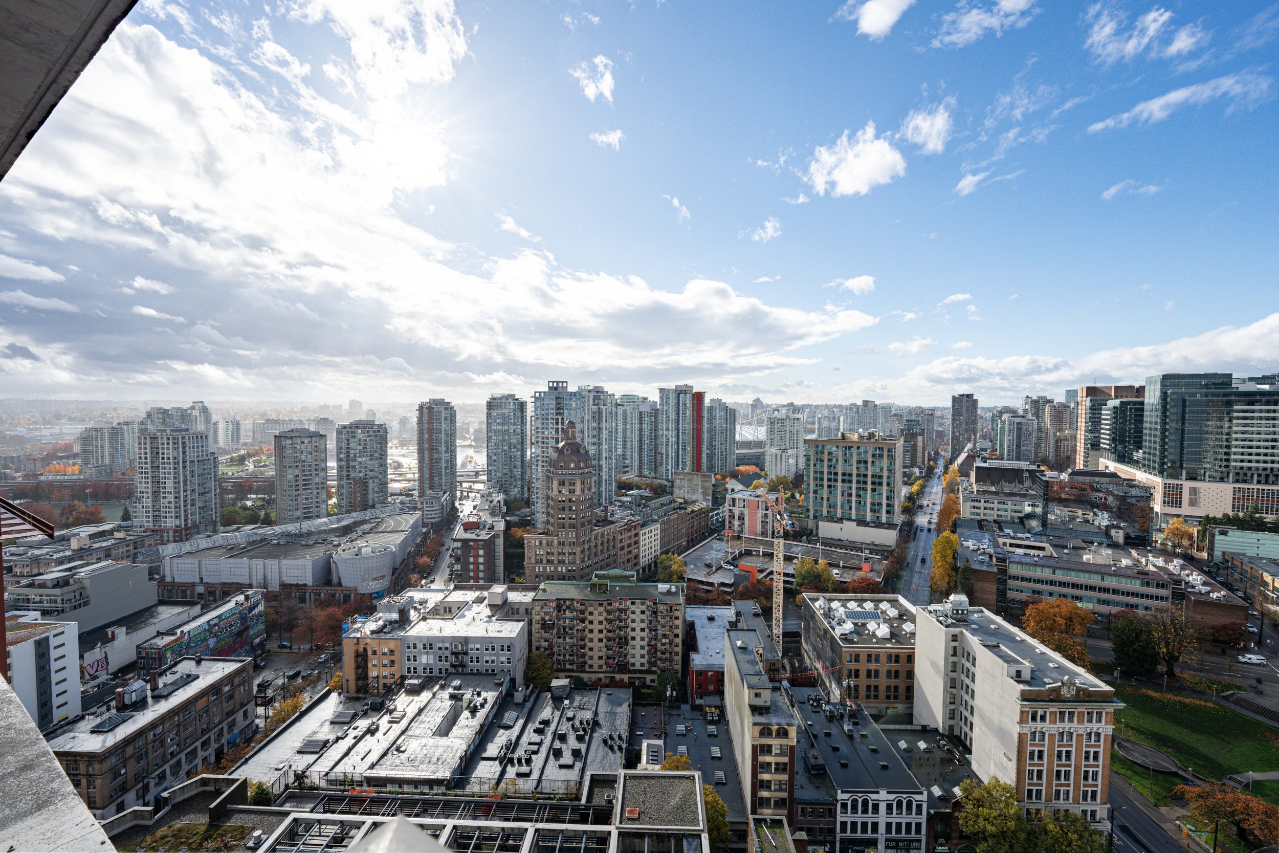 Canada's Real Estate Photography & Video - Realty Studios