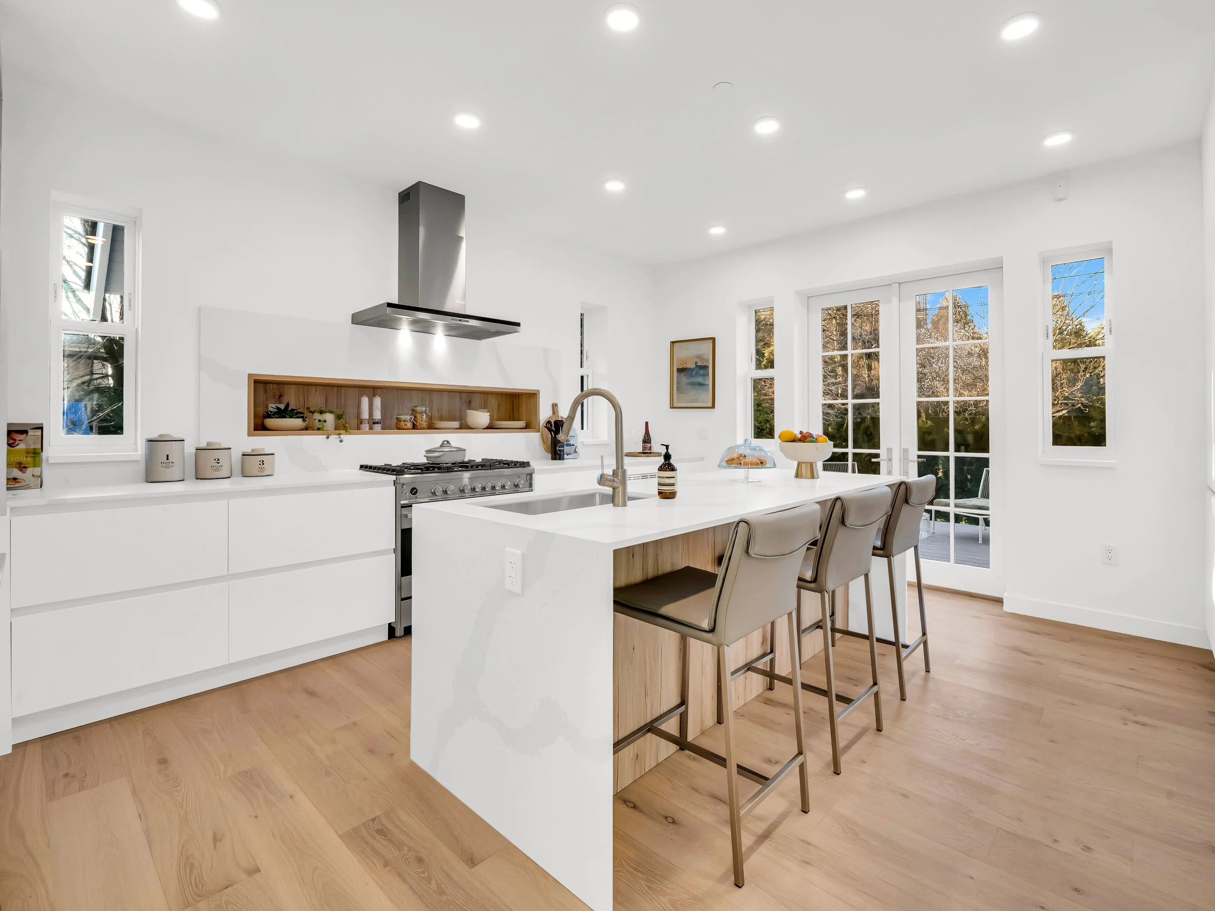 Canada's Real Estate Photography & Video - Realty Studios