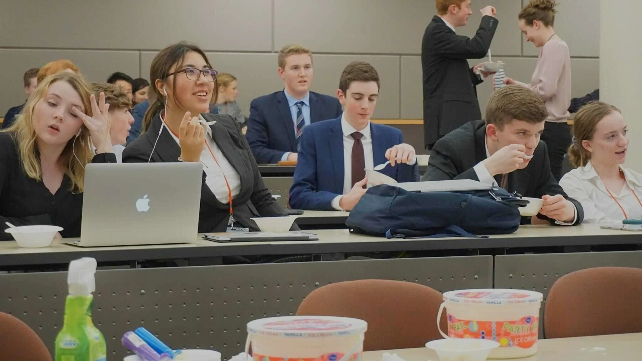 Services-Indiana Model United Nations