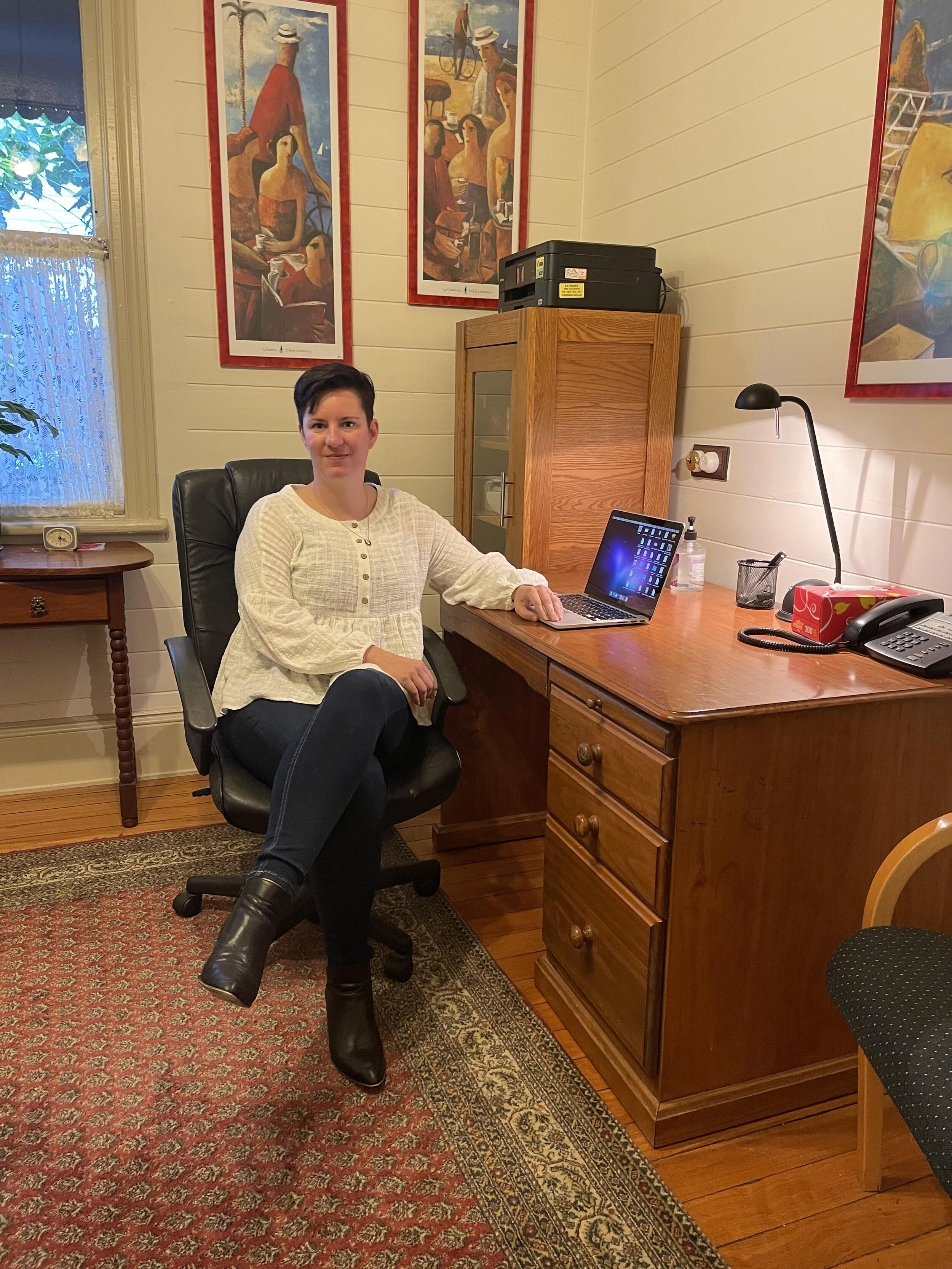 About — Dr Louise Imlay-Gillespie
