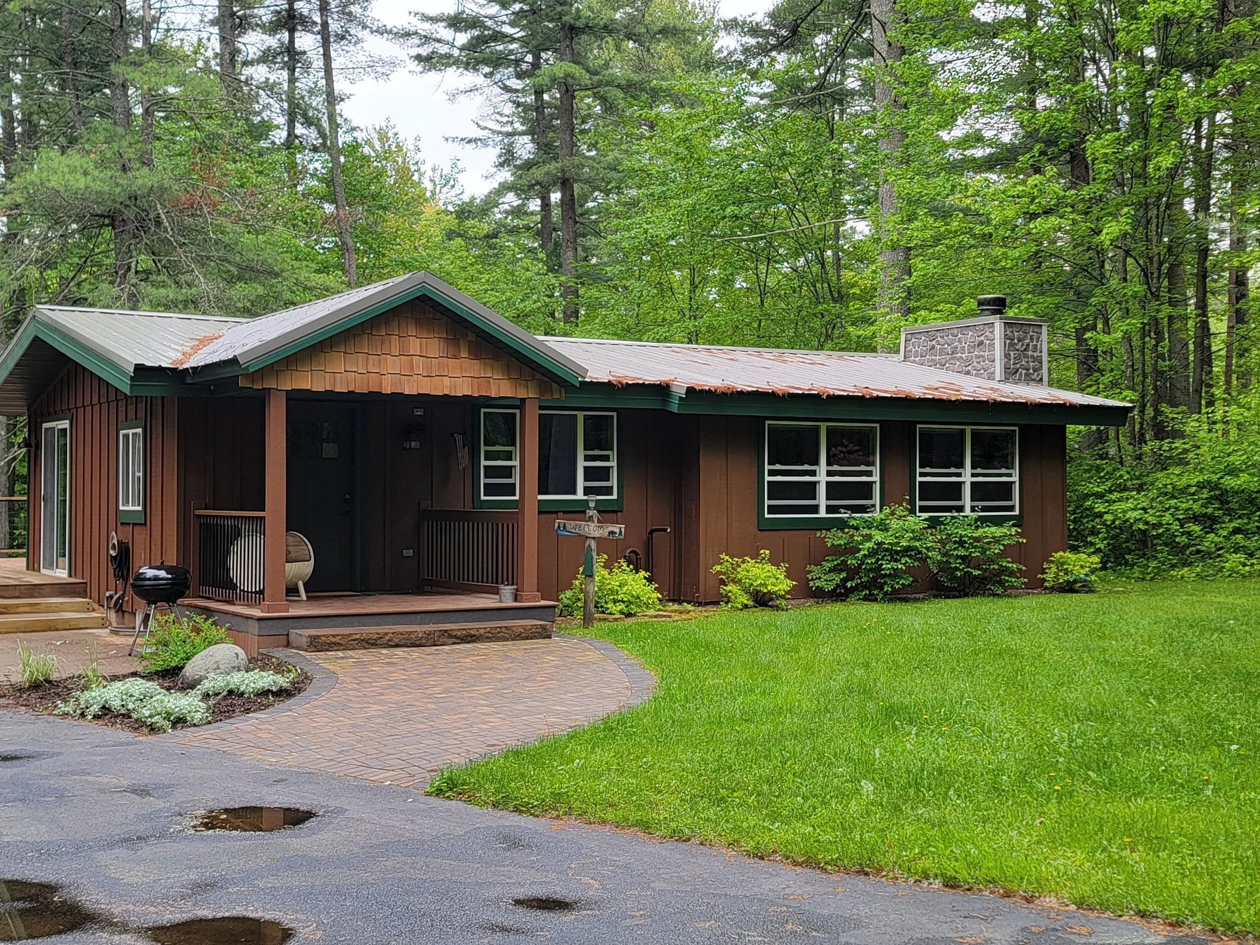 RATES — Whispering Pine Lodge