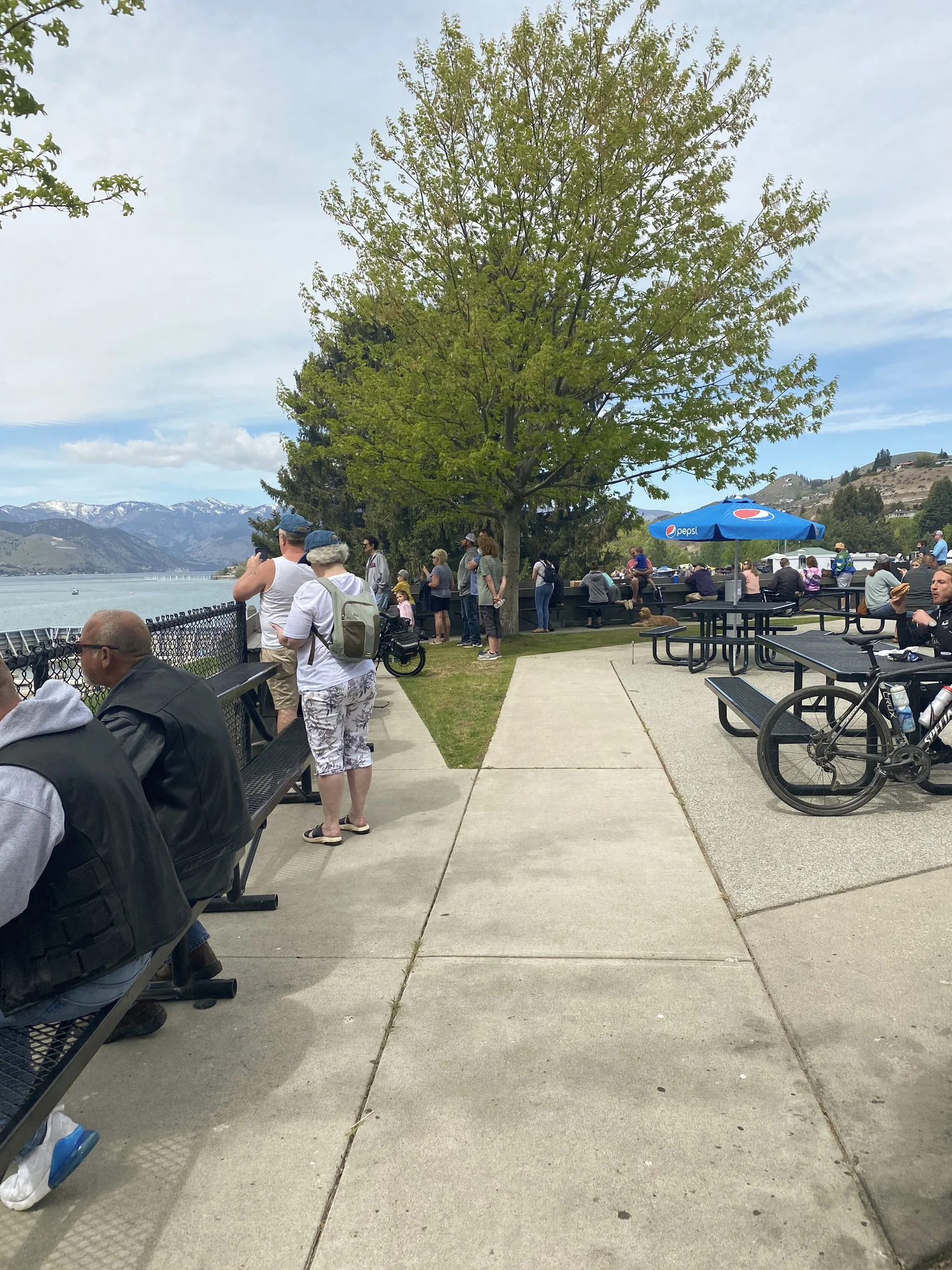 Job Openings — Lakeview Drive In