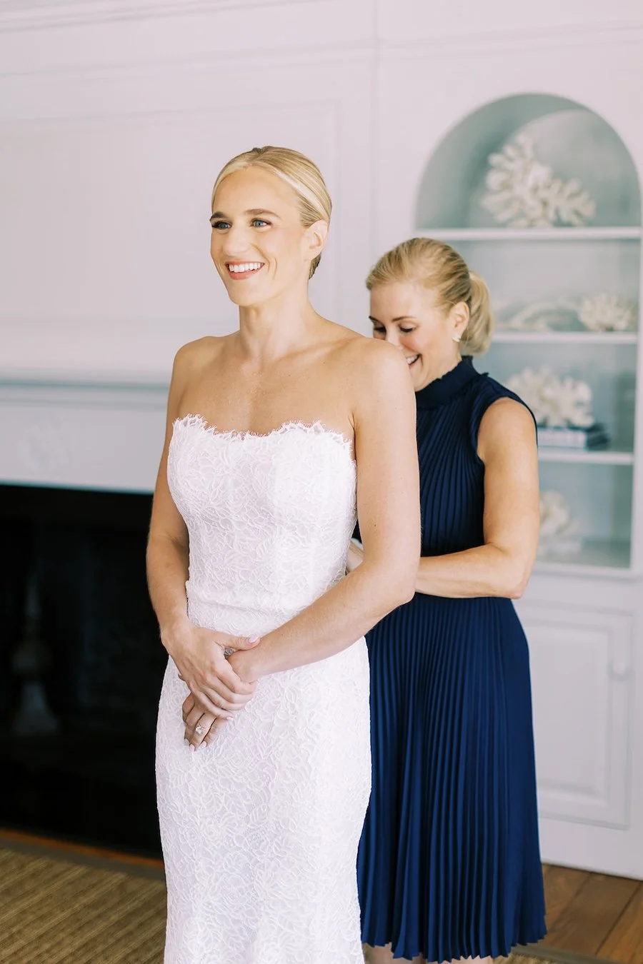 How to Create a Wedding Day Dressing Plan: Expert Tips for Brides ...