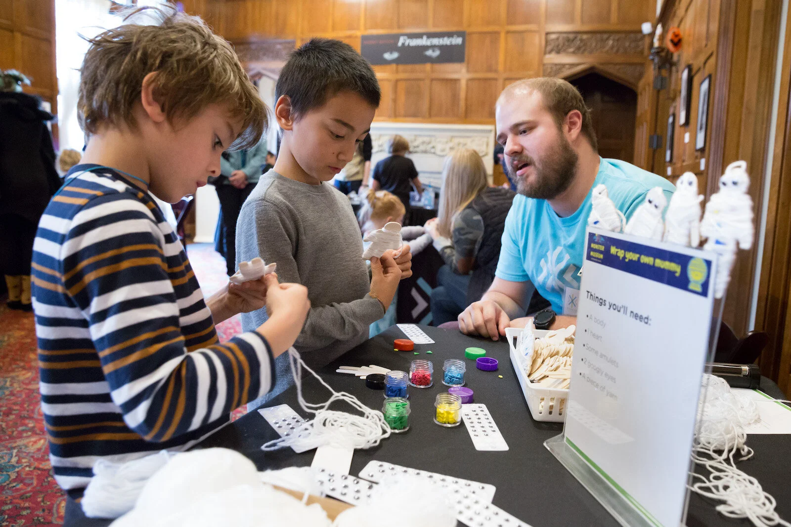 Volunteer | The Bakken Museum