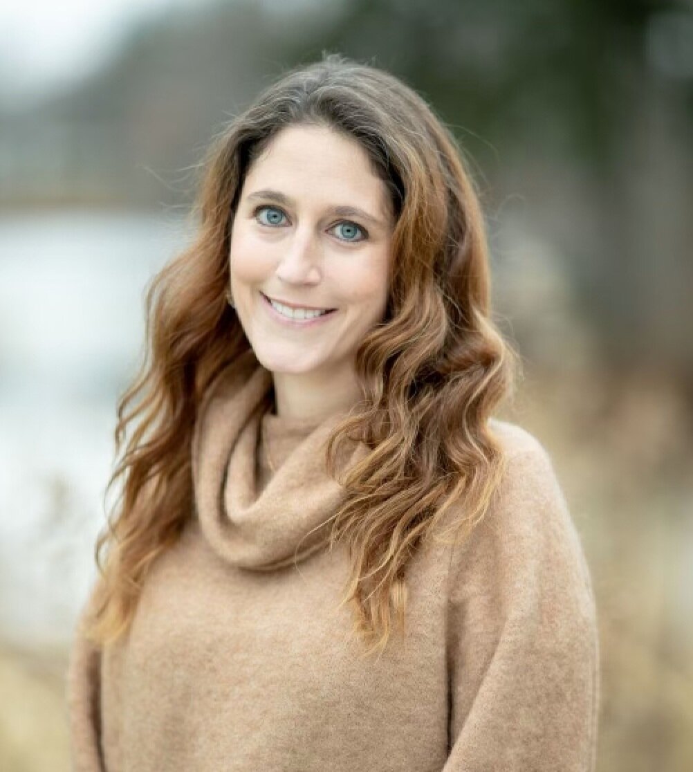 The Cortney Gives Bak Foundation