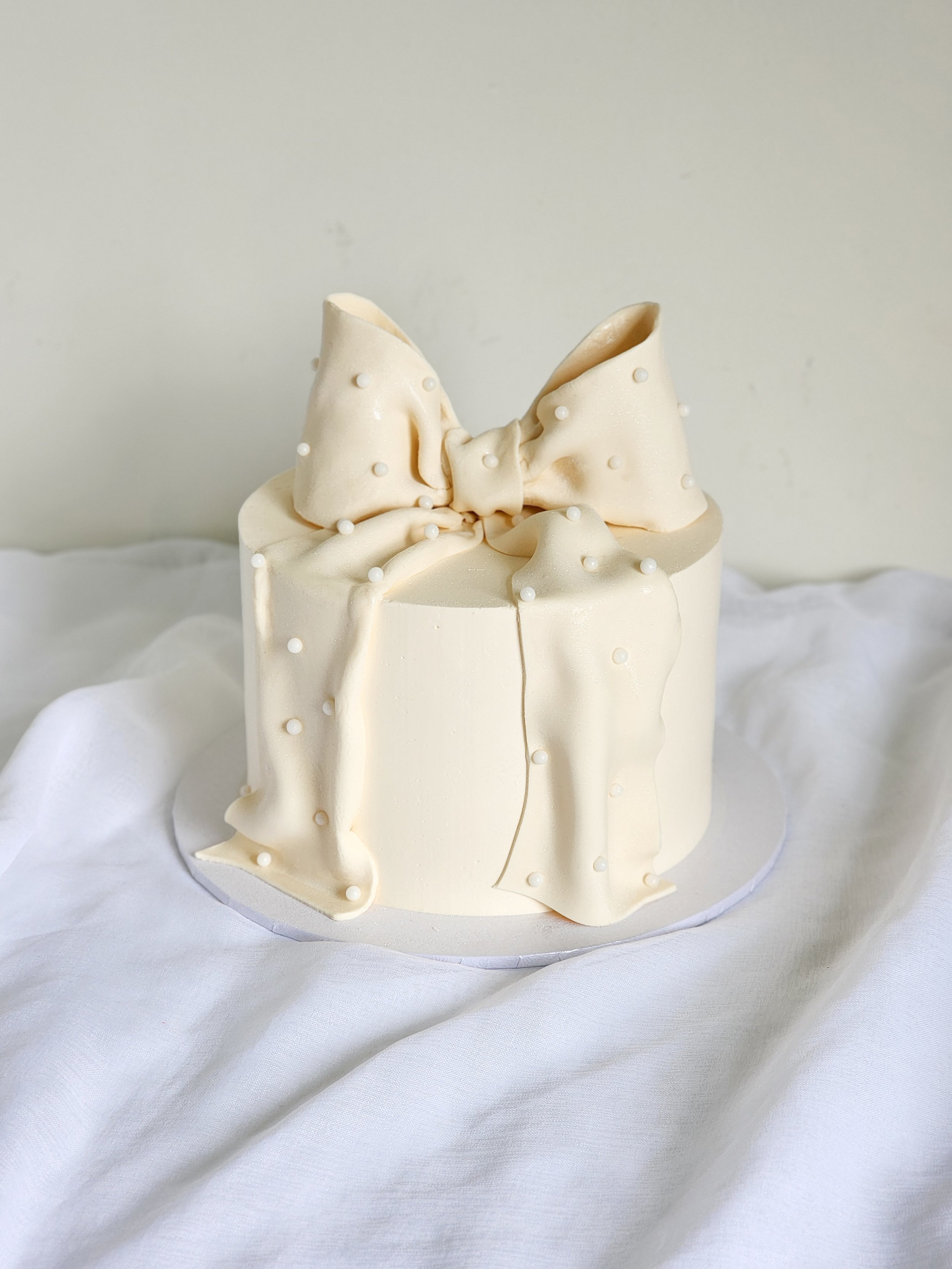 Handcrafted Easter Cakes & Cupcakes | Newcastle's Premium Cake Designer ...