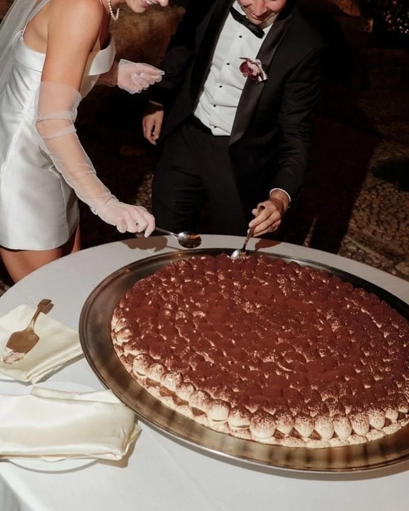 Giant Tiramisu Wedding Cakes | Newcastle, Lake Macquarie & Hunter ...