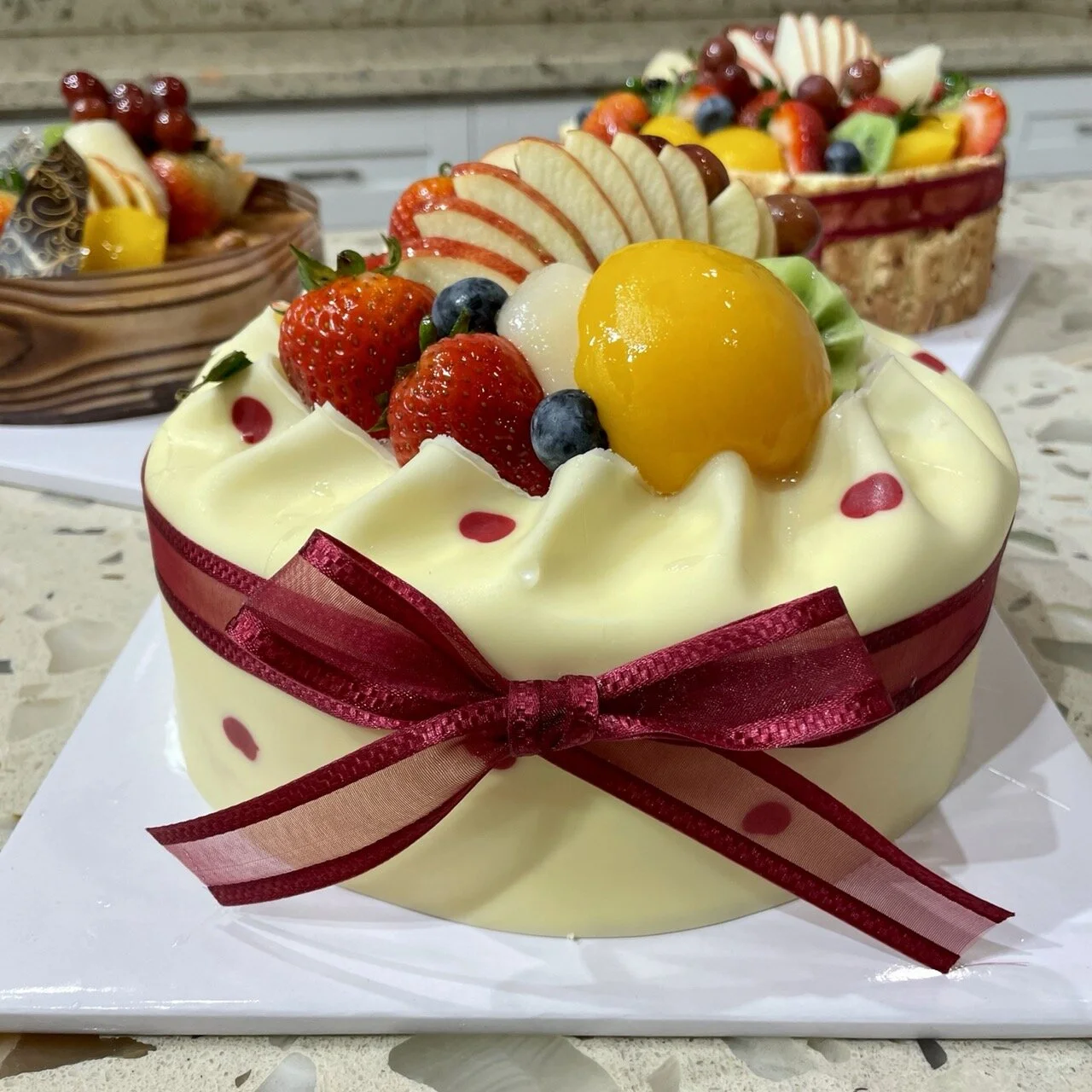 Whole Cakes | Order Fresh Cakes Now — JJ BAKERY