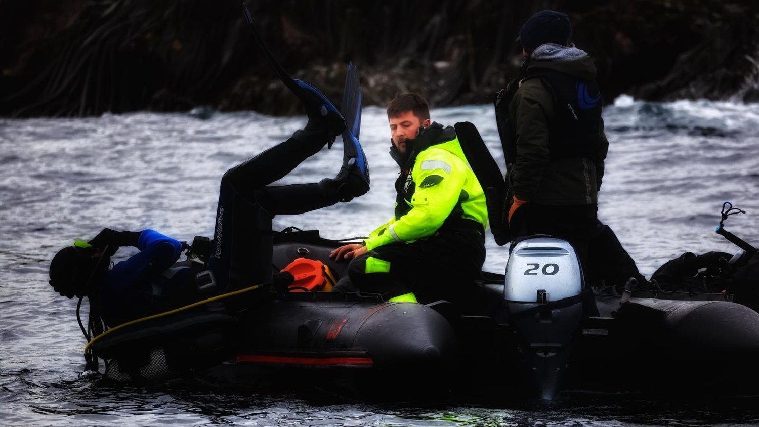 Falklands Diving expedition (II) — Vinson of Antarctica & Amundsen