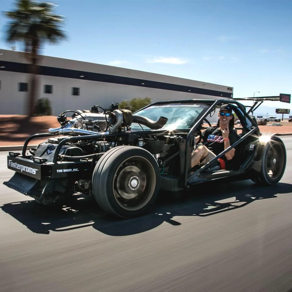 How Cleetus McFarland Became the First to Pilot a Stick Shift Corvette ...